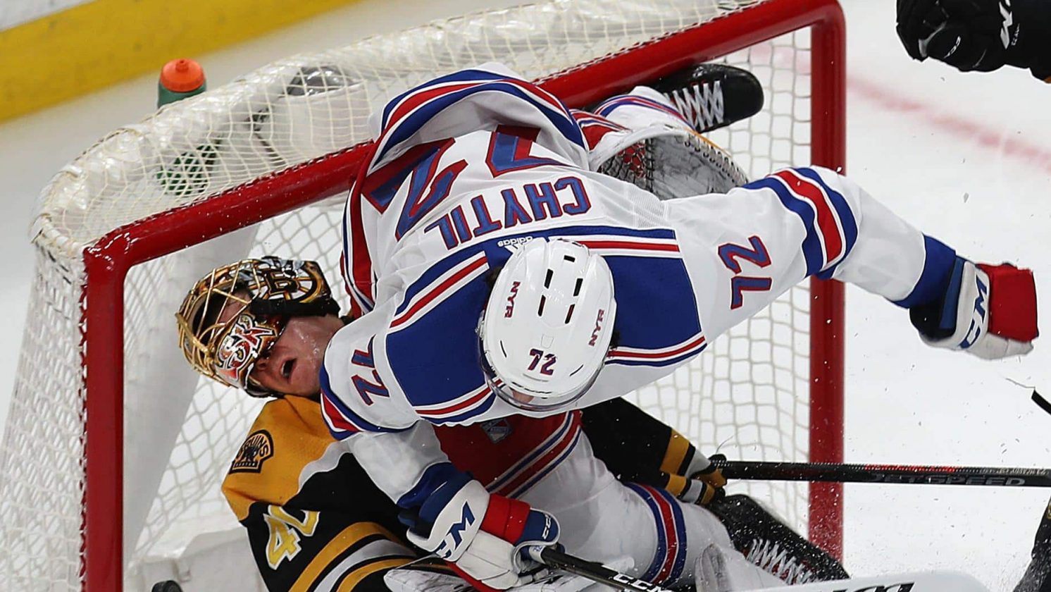 New York Rangers win 3rd consecutive game, defeat Boston 3-2