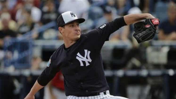 New York Mets: Team signs minor league reliever Nick Rumbelow (Report)