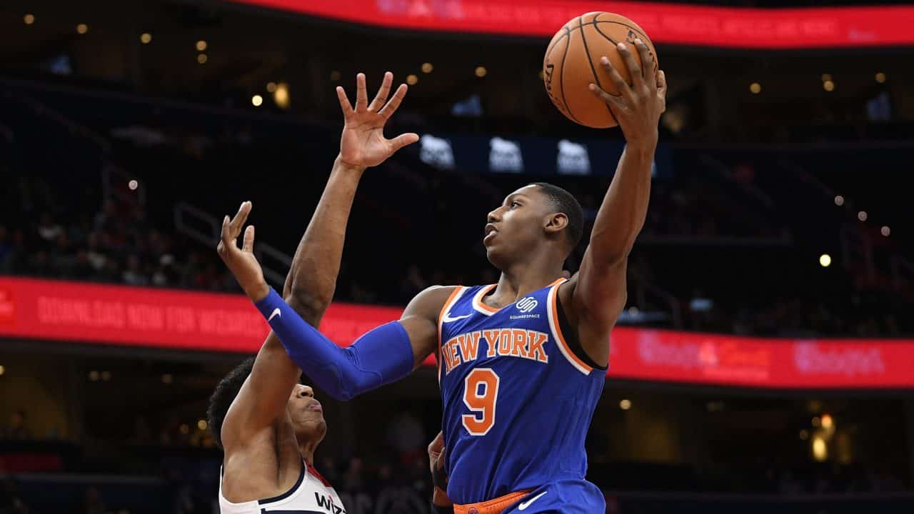 ESNY's 5 gif reaction to the New York Knicks win at Milwaukee Bucks