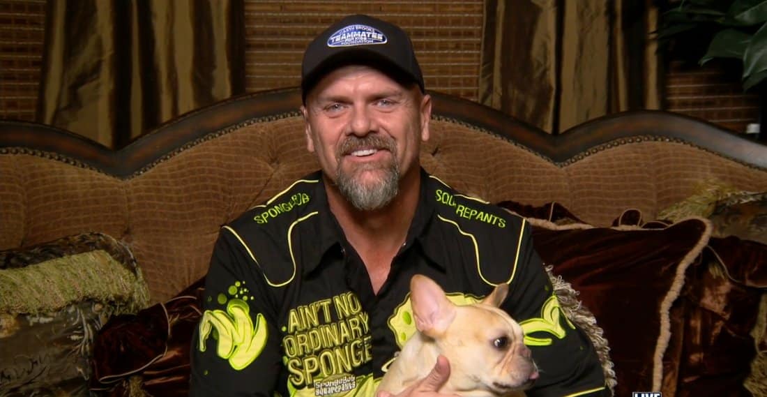Larry Walker accepts Hall of Fame induction in a SpongeBob shirt (Video)