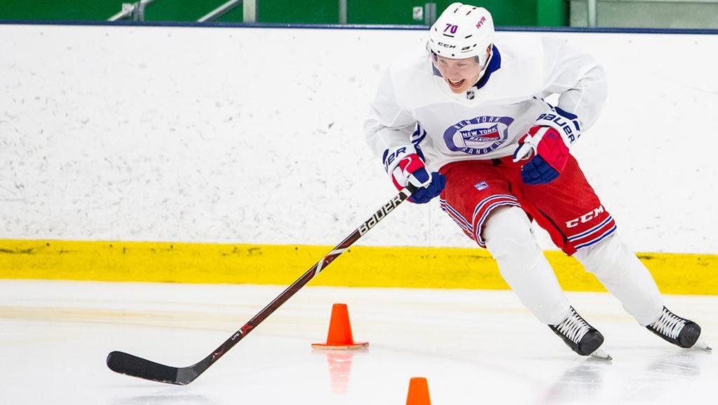 New York Rangers sign forwards Karl Henriksson, Will Cuylle