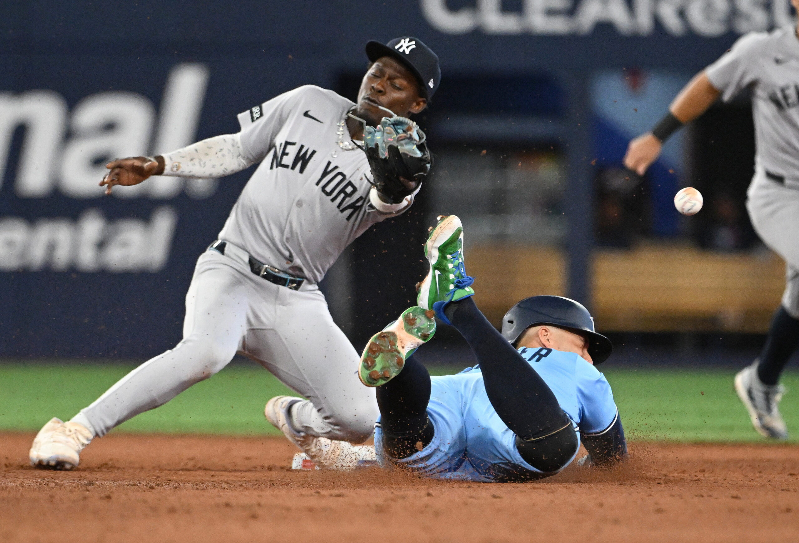 NY Yankees vs Toronto Blue Jays: The war for the AL East's soul