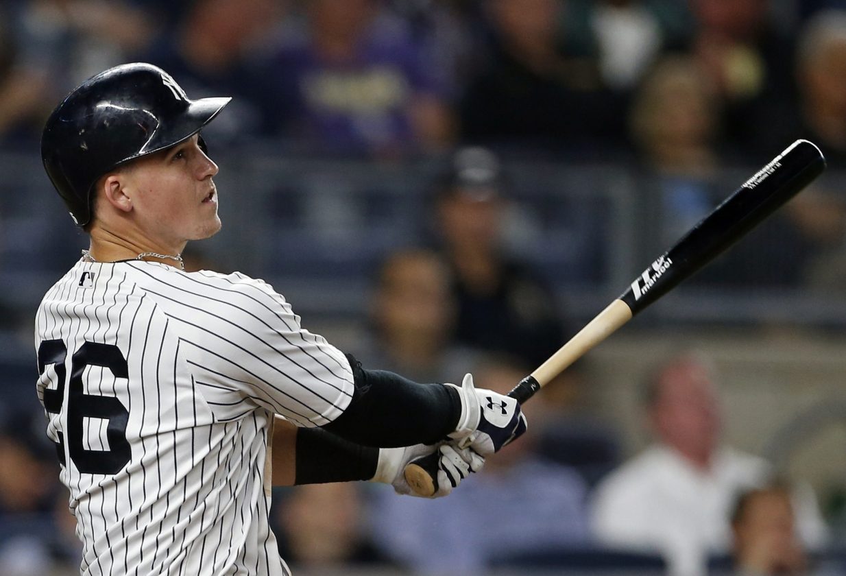 New York Yankees: Tyler Austin fractures left foot during batting practice