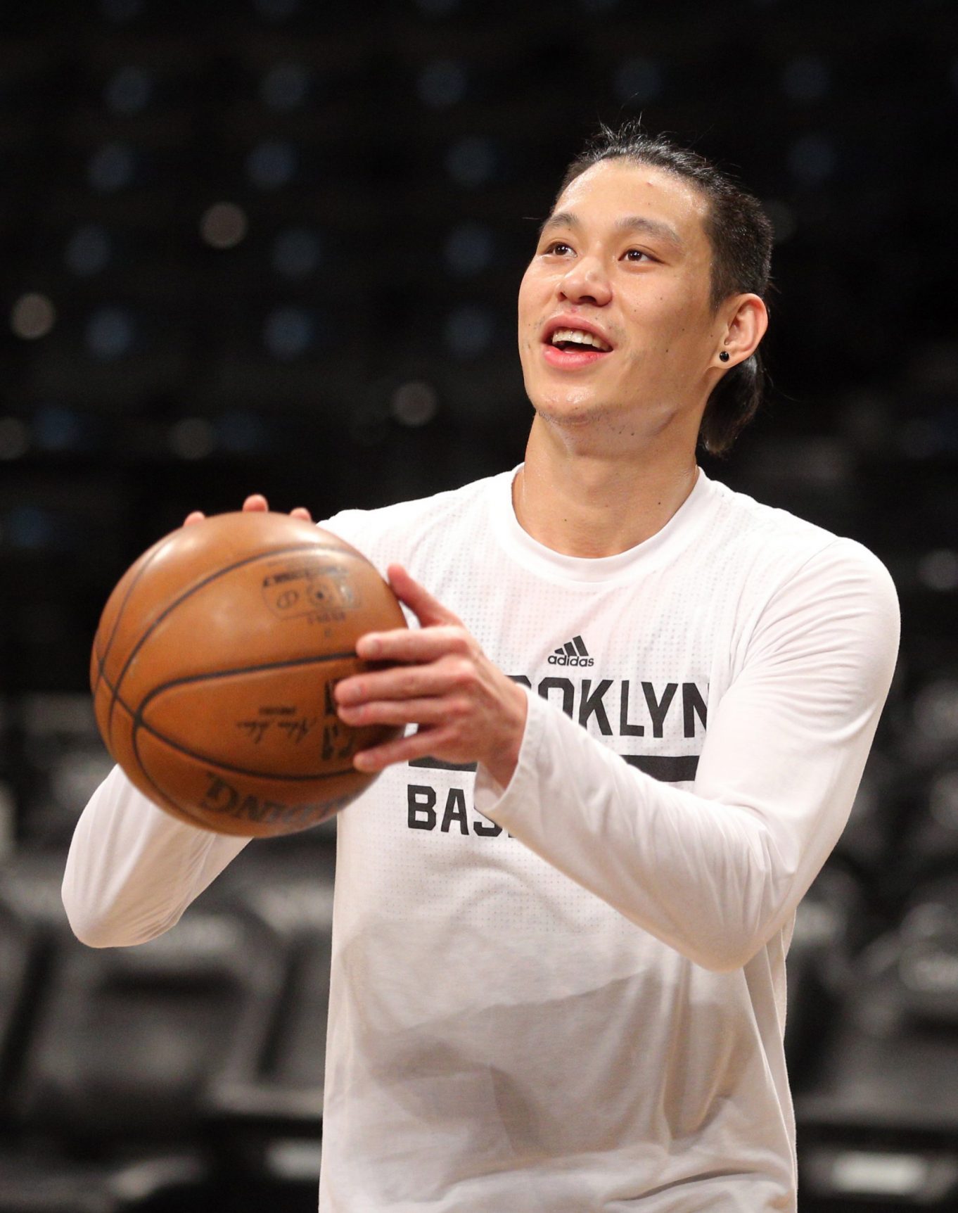 Jeremy Lin transforms into a cartoon character with new hairstyle