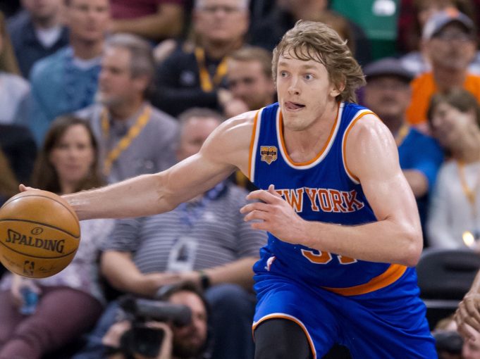 New York Knicks Re-sign Ron Baker