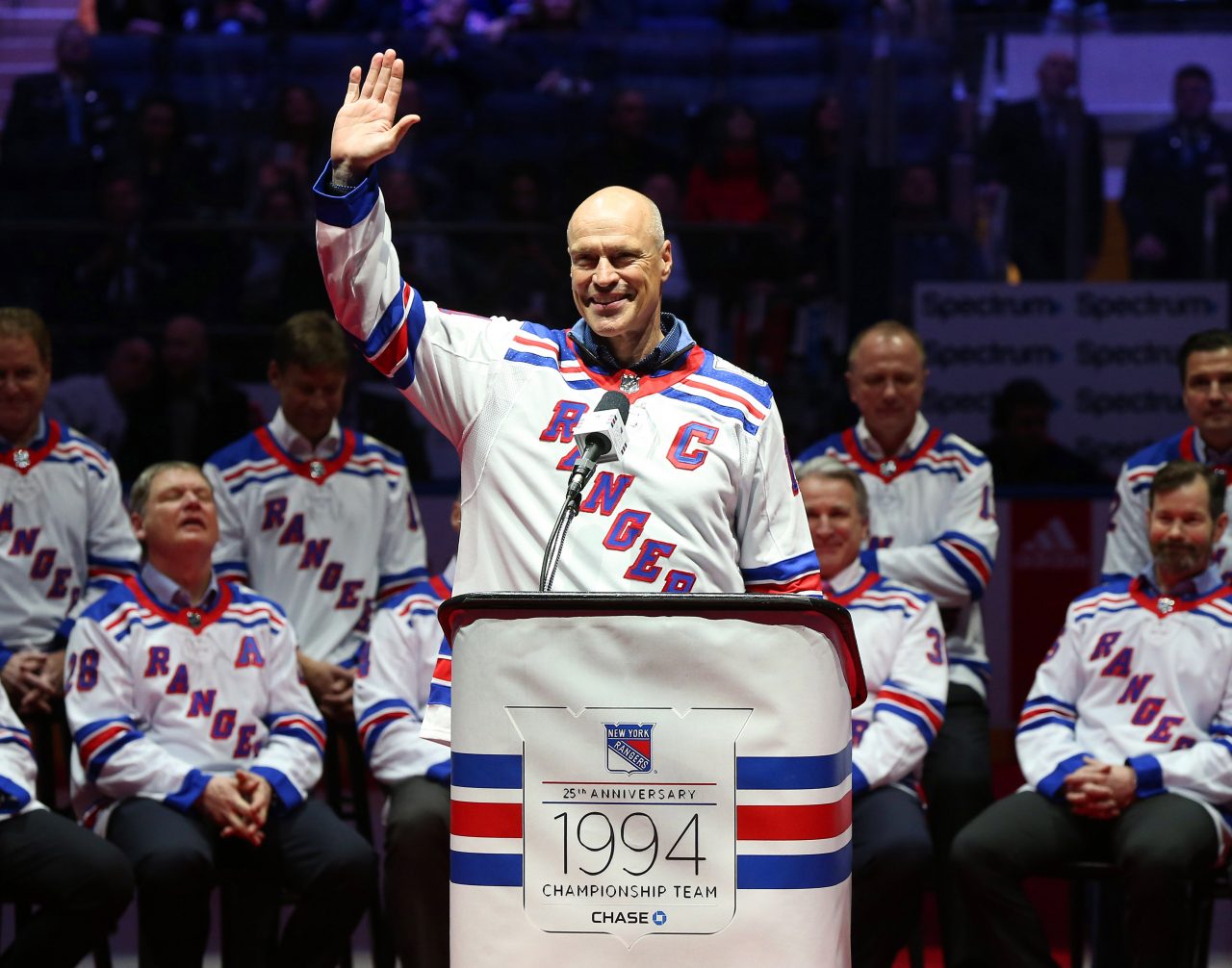 Mark Messier joins ESPN's NHL team for 2021-22 season