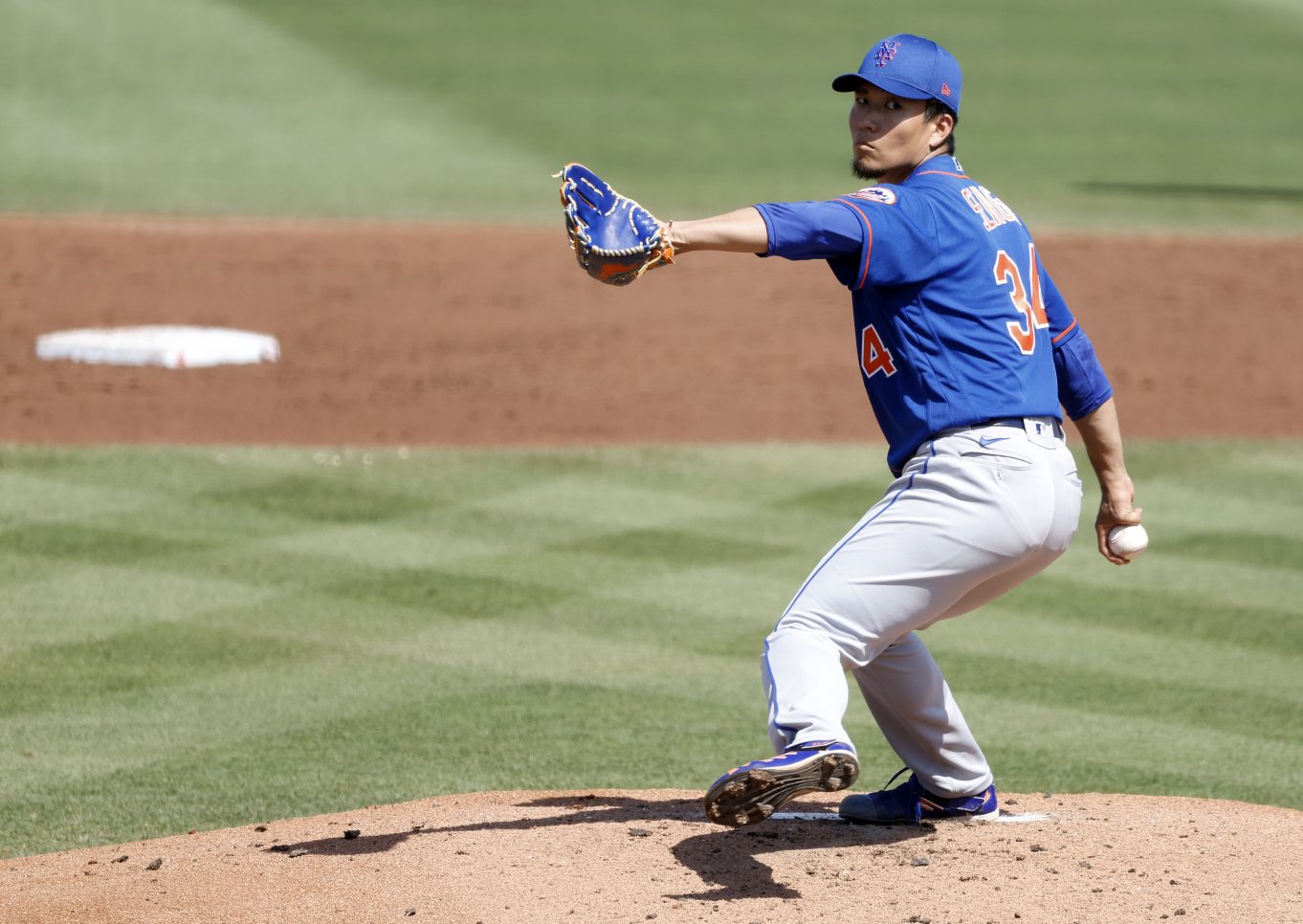 Mets' Kodai Senga's daily routine includes blowing up balloons