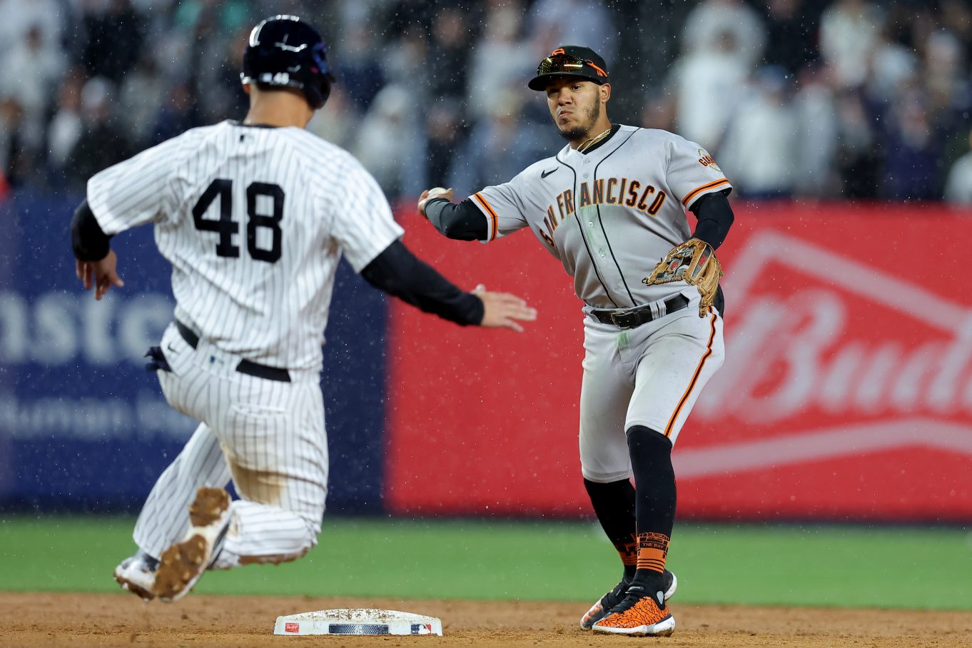 How did Yankees, Giants match up in opening series?