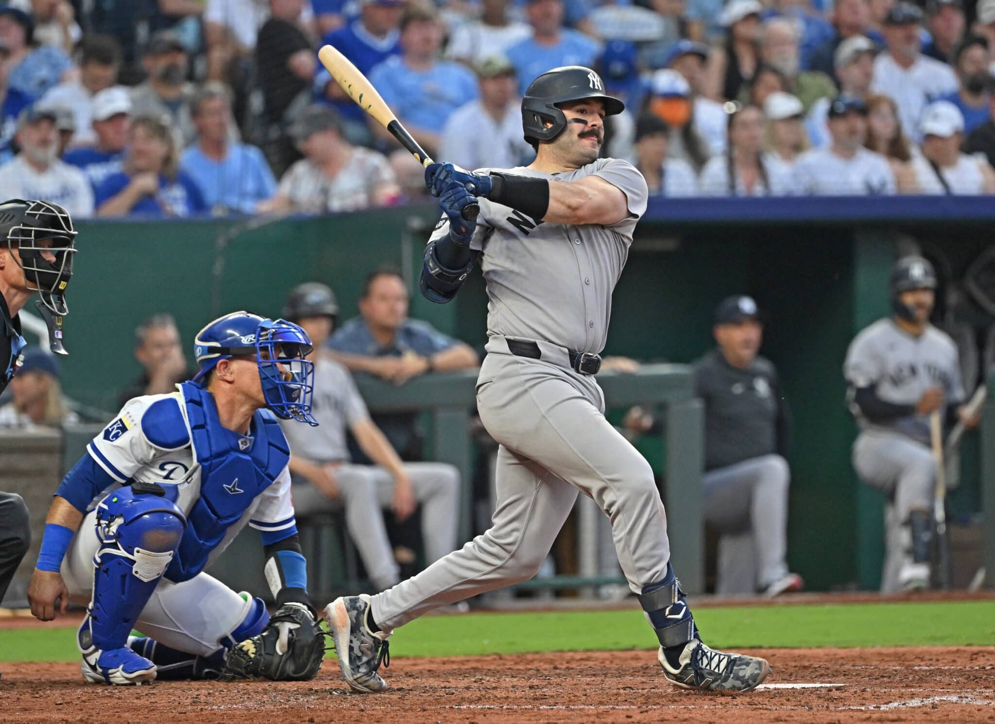 NY Yankees at KC Royals: Aaron Judge continues dance with .400